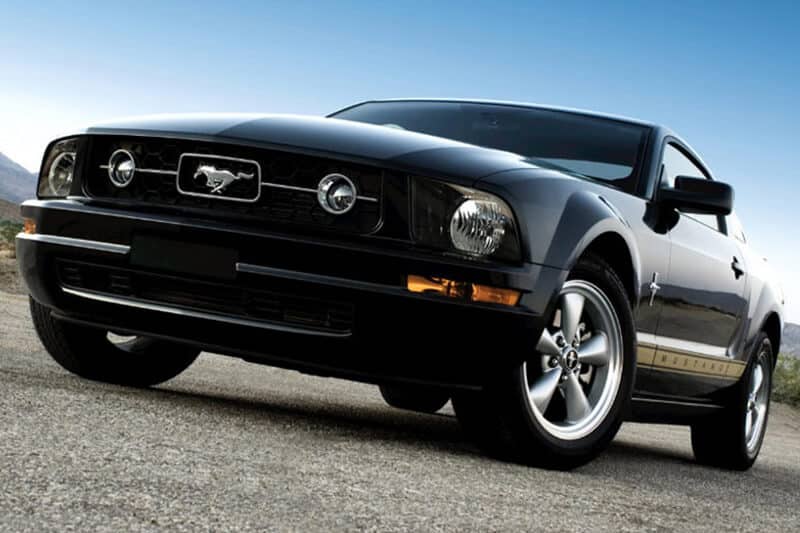 Ford Mustang - Mecanica y motores